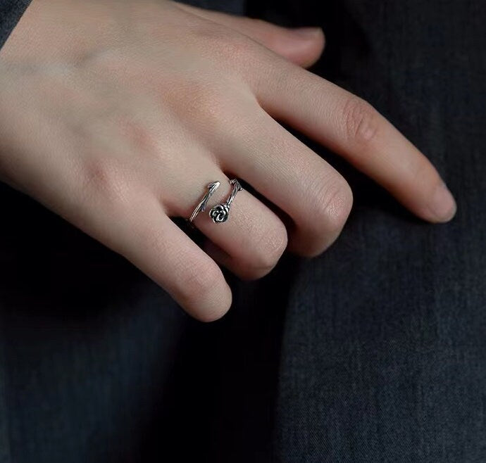 Thorned Rose Ring | Nature Inspired Rings | Mystic Garden Jewel