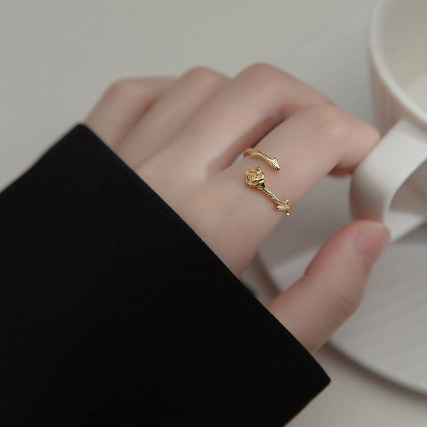 Thorned Rose Ring | Nature Inspired Rings | Mystic Garden Jewel